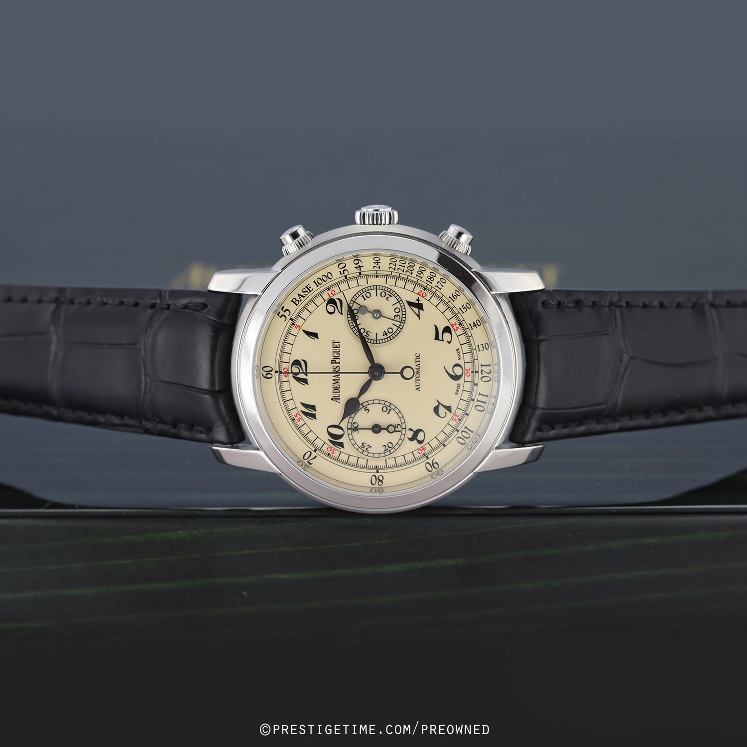 Pre-owned Audemars Piguet Jules Audemars Automatic Chronograph 26100bc ...