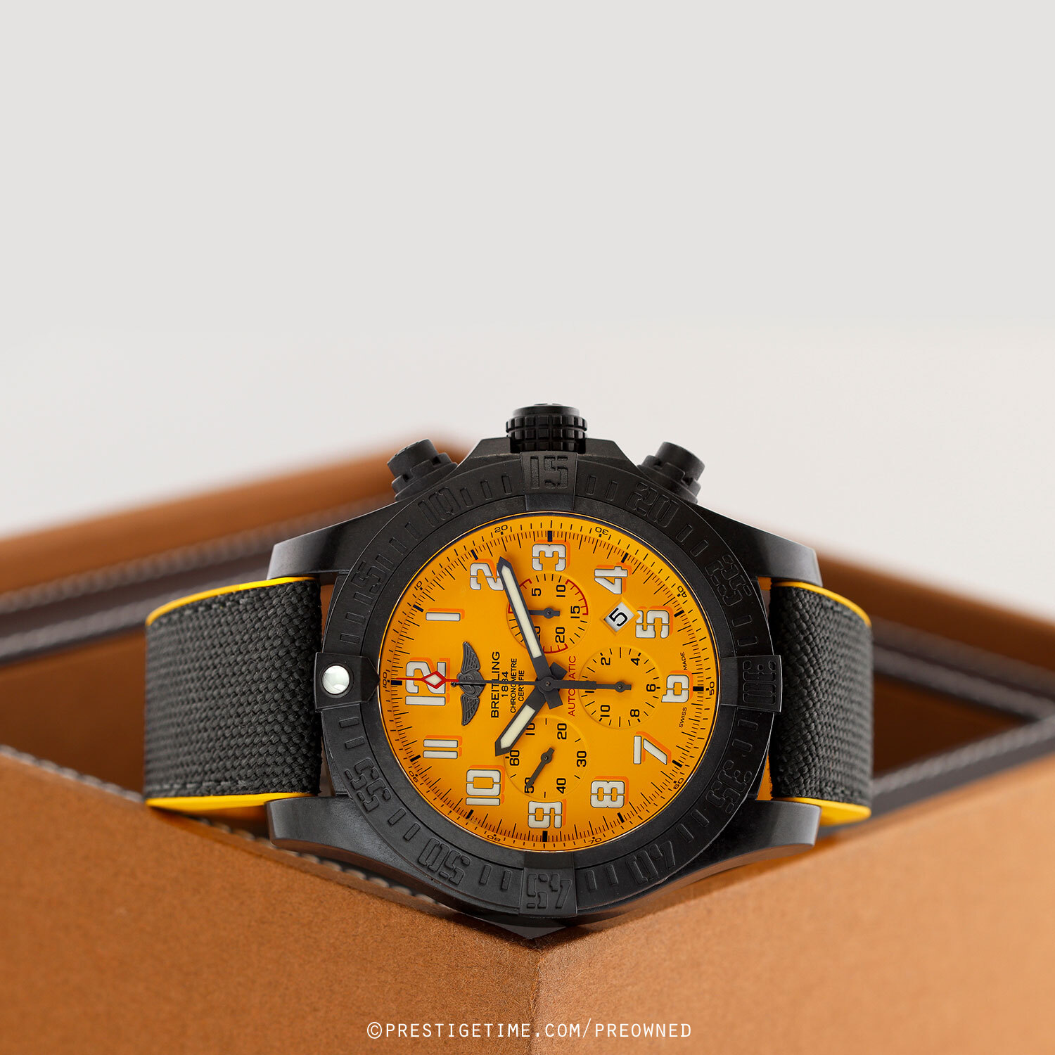 Pre-owned Breitling Avenger Hurricane 50 xb0170e4/i533/257s.x