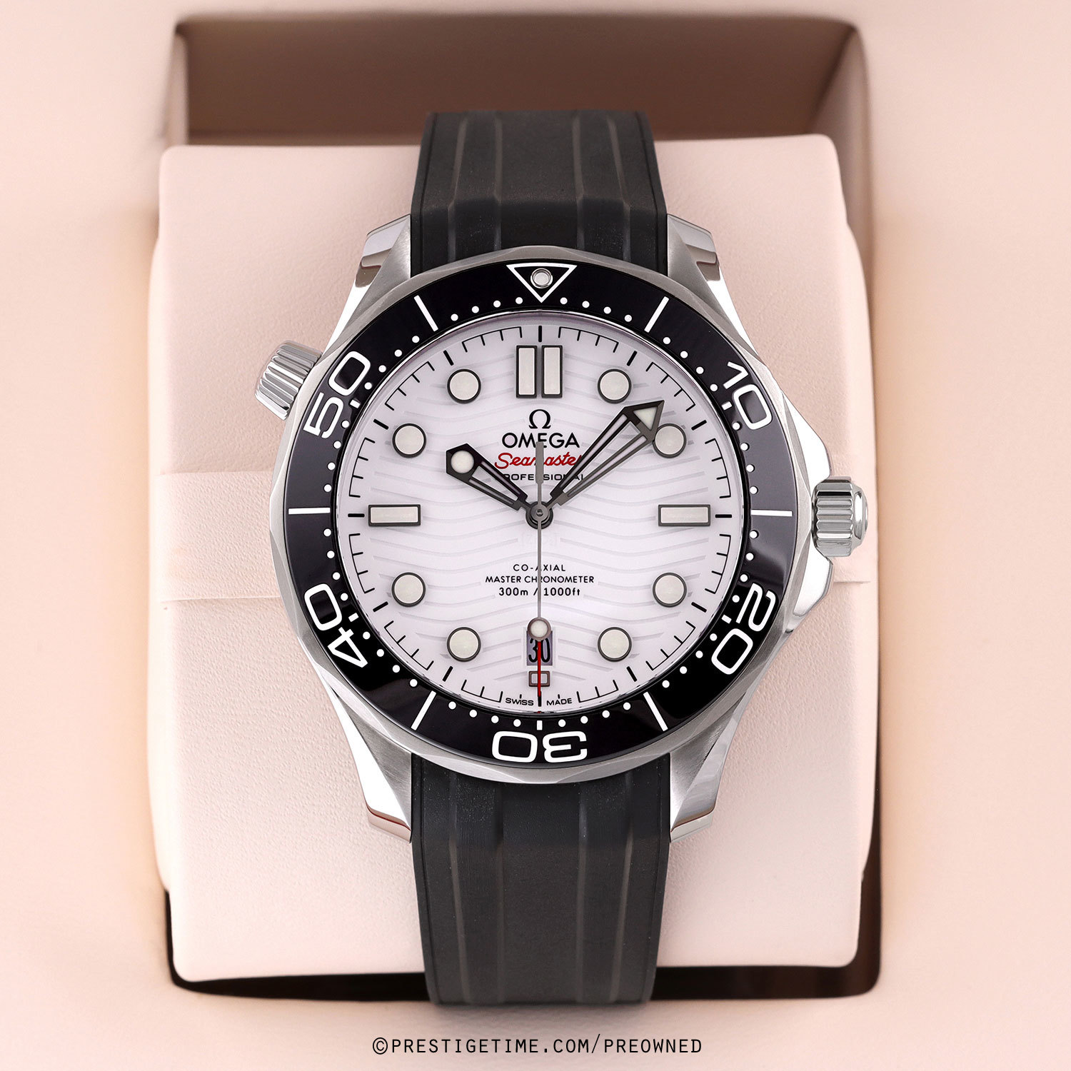 Pre-owned Omega Seamaster Diver 300m Co-Axial Master Chronometer 42mm ...