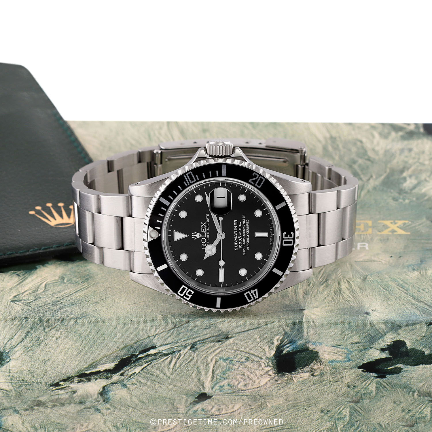 Pre-owned Rolex FACTORY SERVICED Submariner Date 40mm 16610 S Serial