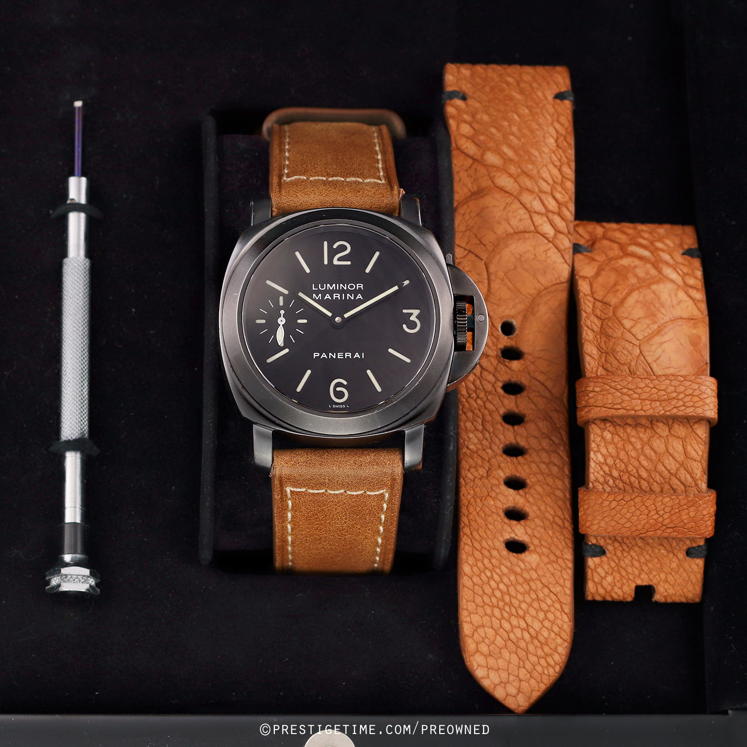 Pre-owned Panerai Luminor Marina PVD 44mm pam00004 B series