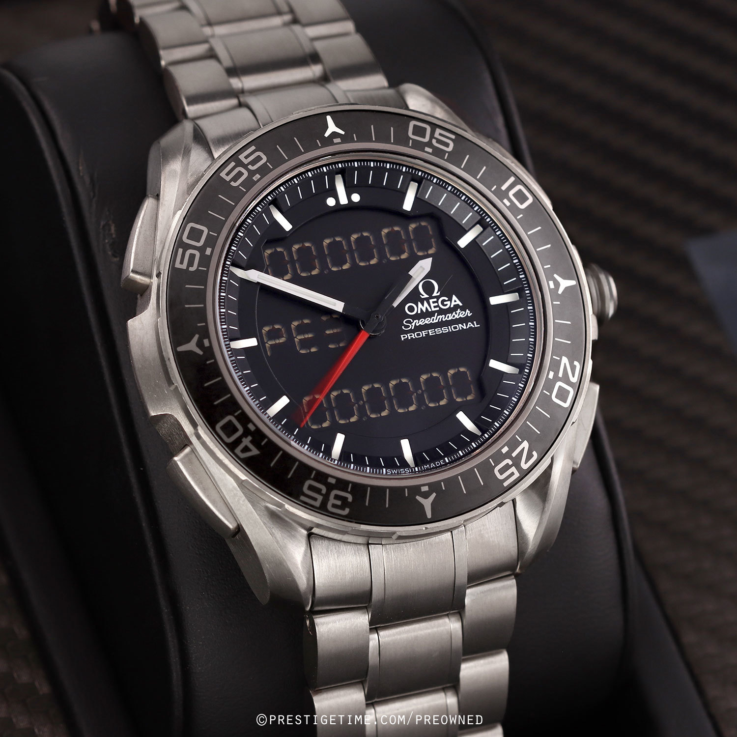 Pre-owned Omega Speedmaster Skywalker X-33 45mm 318.90.45.79.01.001