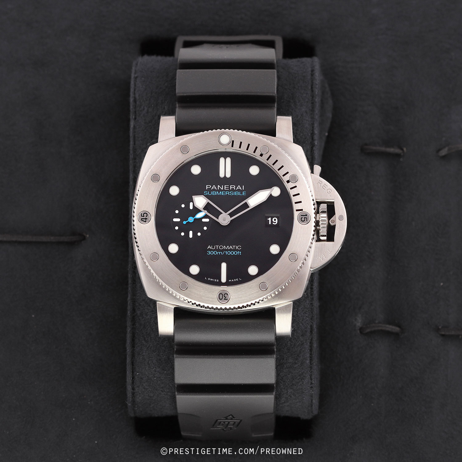 Pre-owned Panerai Submersible QuarantaQuattro 44mm pam01229