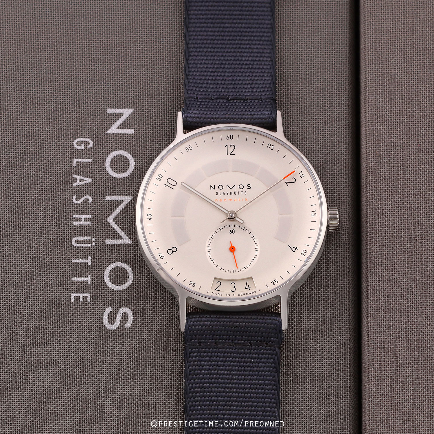 Pre-owned Nomos Glashutte Autobahn Neomatik 41 Date 1301