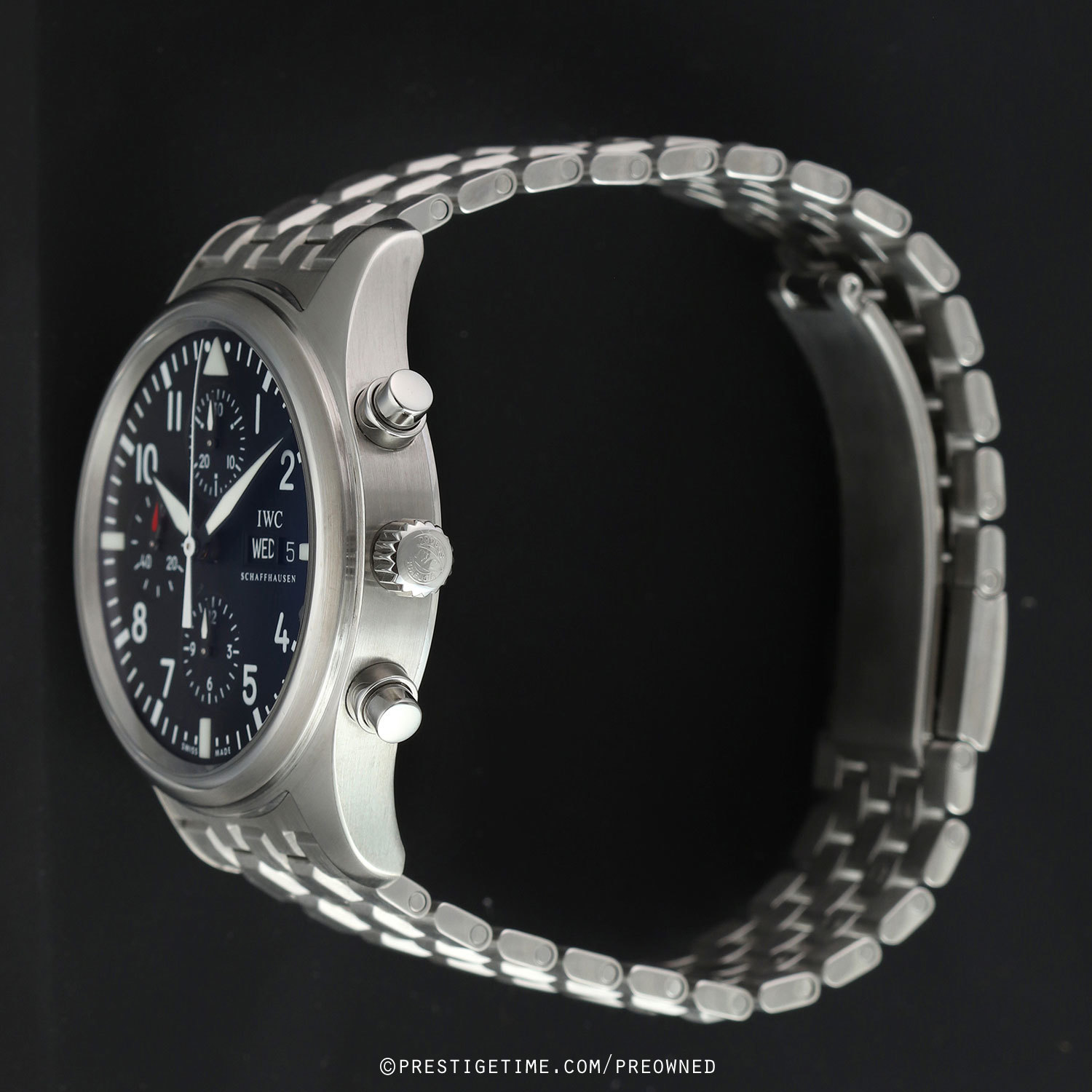 Pre-owned IWC Classic Pilot's Chronograph 42mm IW371701