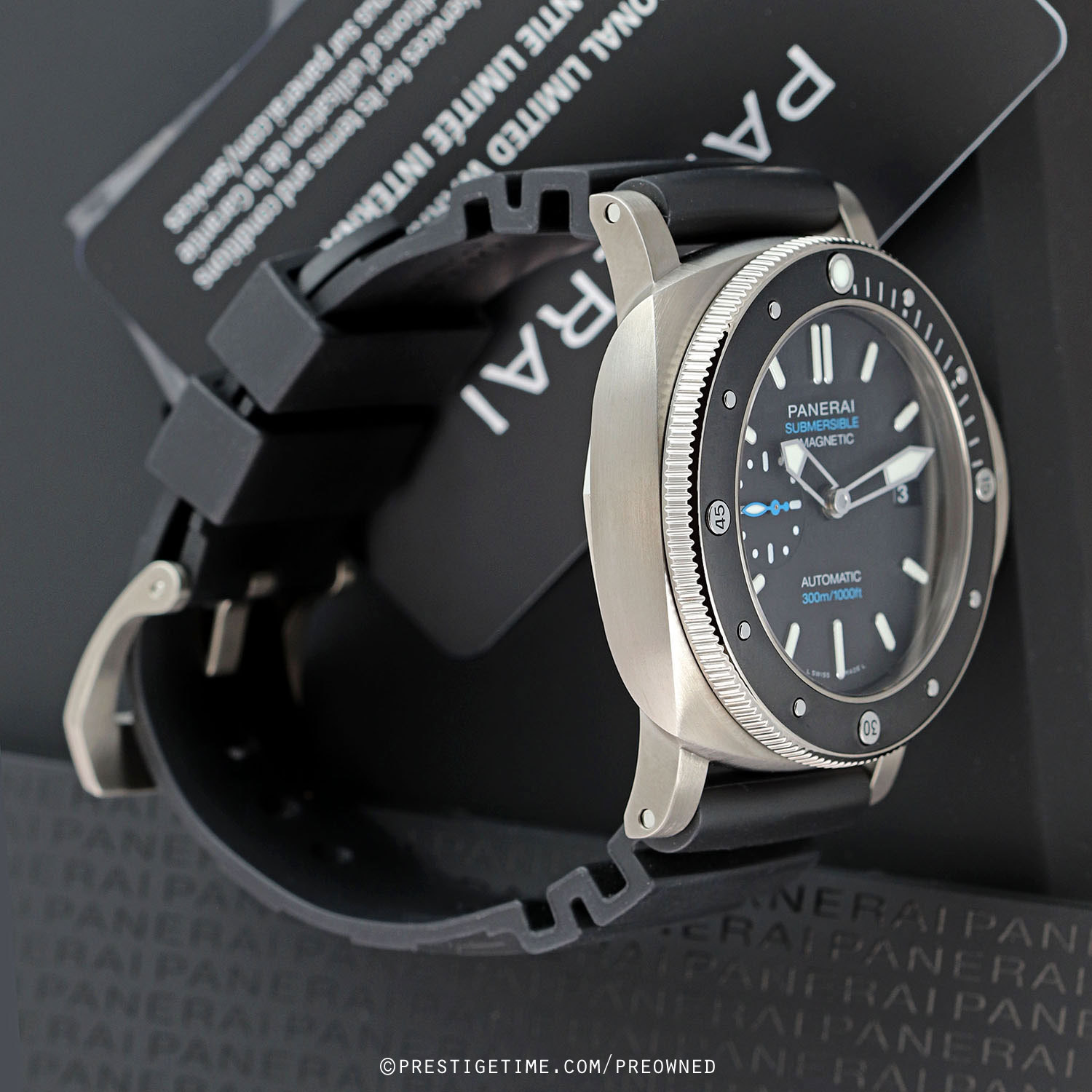 Pre-owned Panerai Luminor Submersible Amagnetic 47mm pam01389