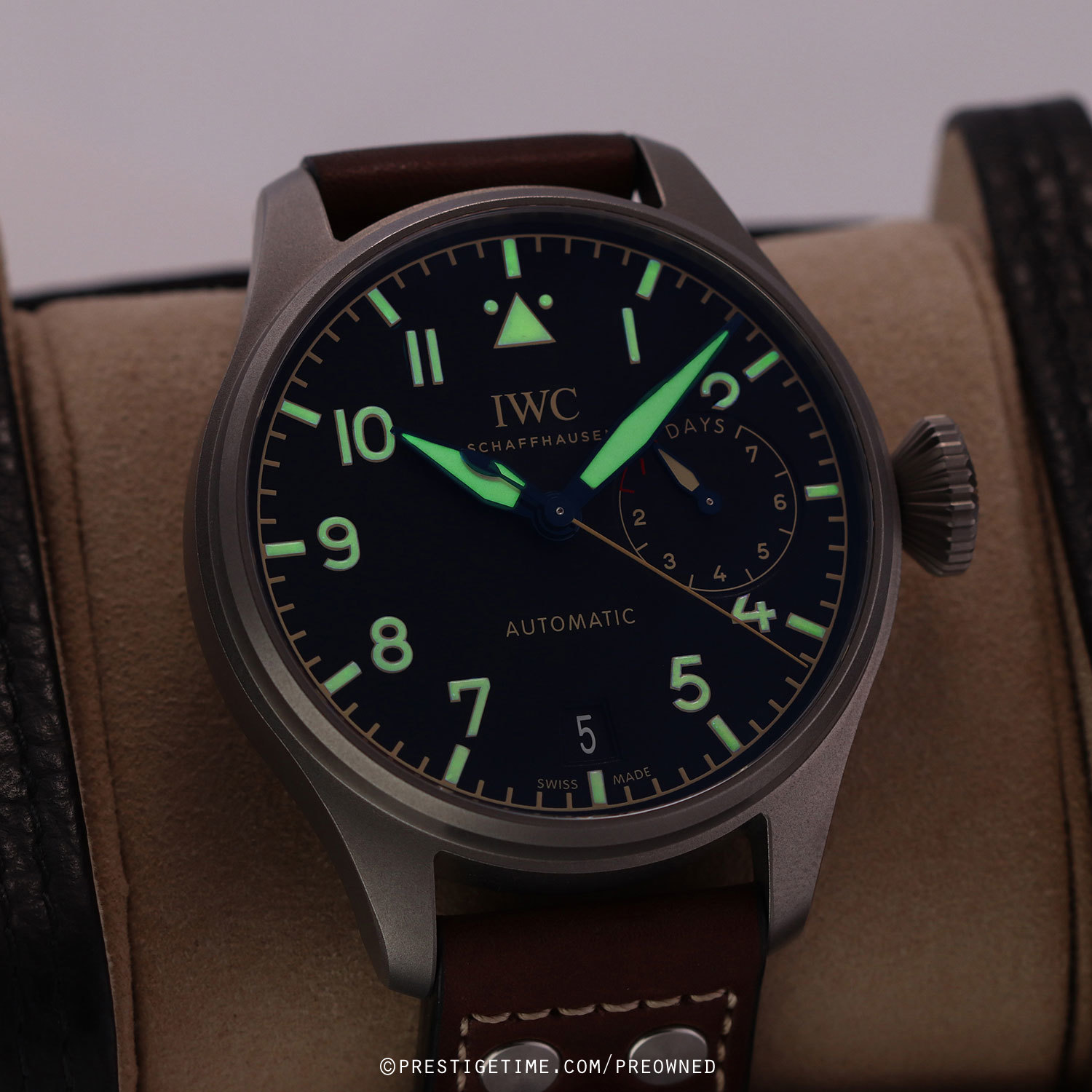 Pre-owned IWC Big Pilot's Watch Heritage 46.2mm iw501004