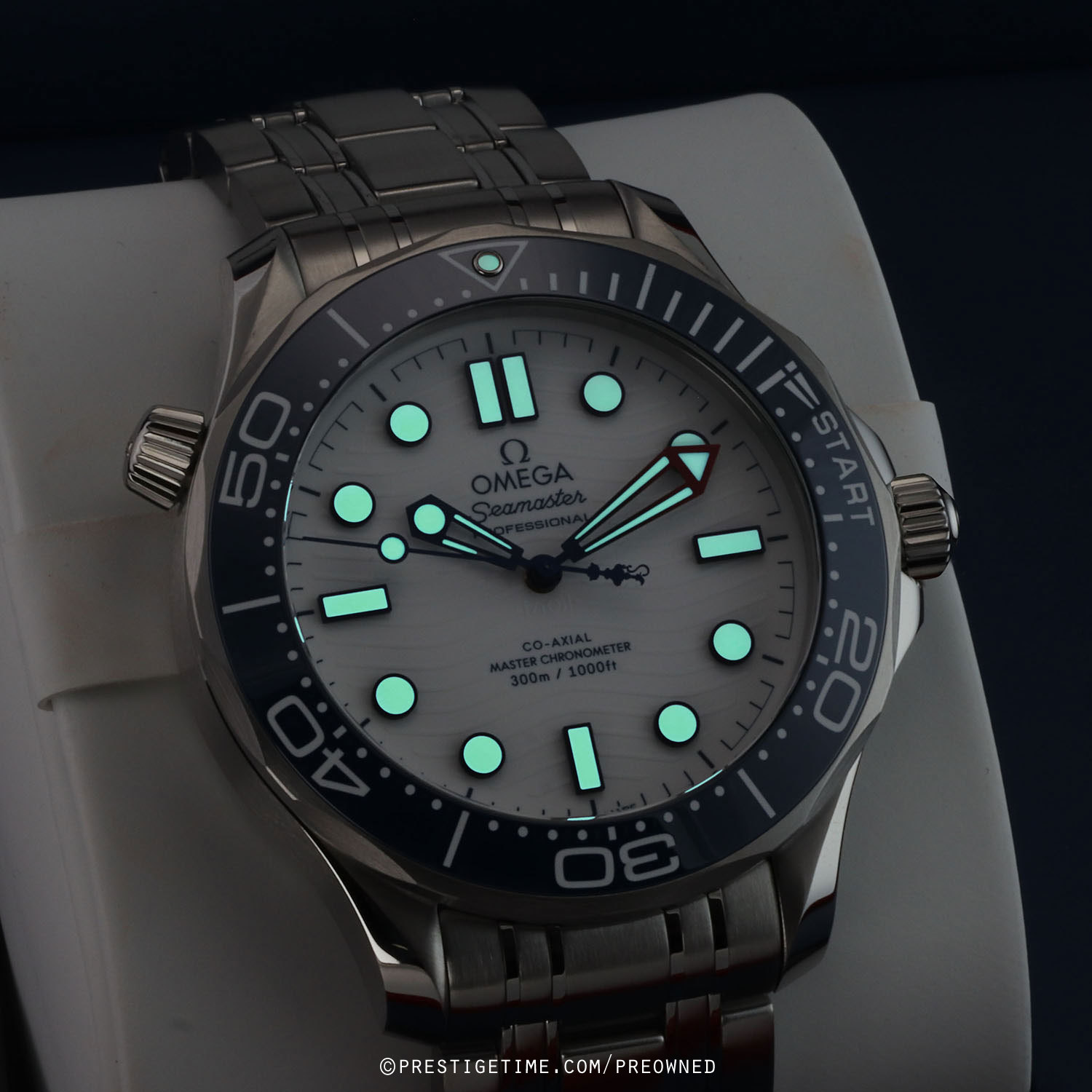 Pre-owned Omega AMERICA'S CUP Seamaster Diver 300m 42mm 210.30.42.20.04.002