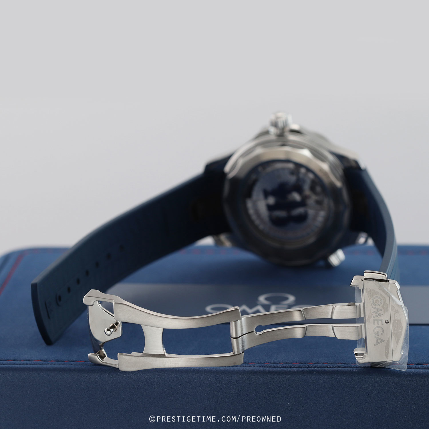 Pre-owned Omega AMERICA'S CUP Seamaster Diver 300m 42mm 210.32.42.20.04.002