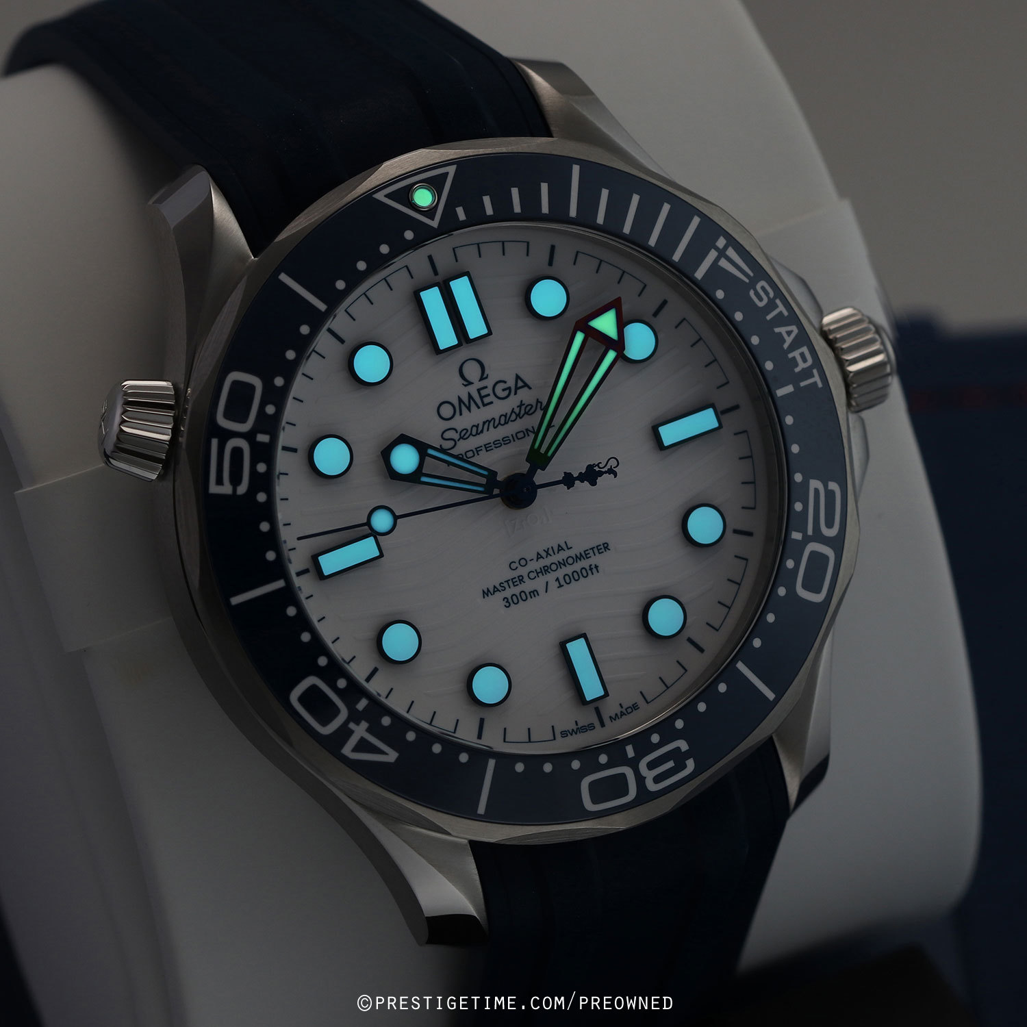 Pre-owned Omega AMERICA'S CUP Seamaster Diver 300m 42mm 210.32.42.20.04.002