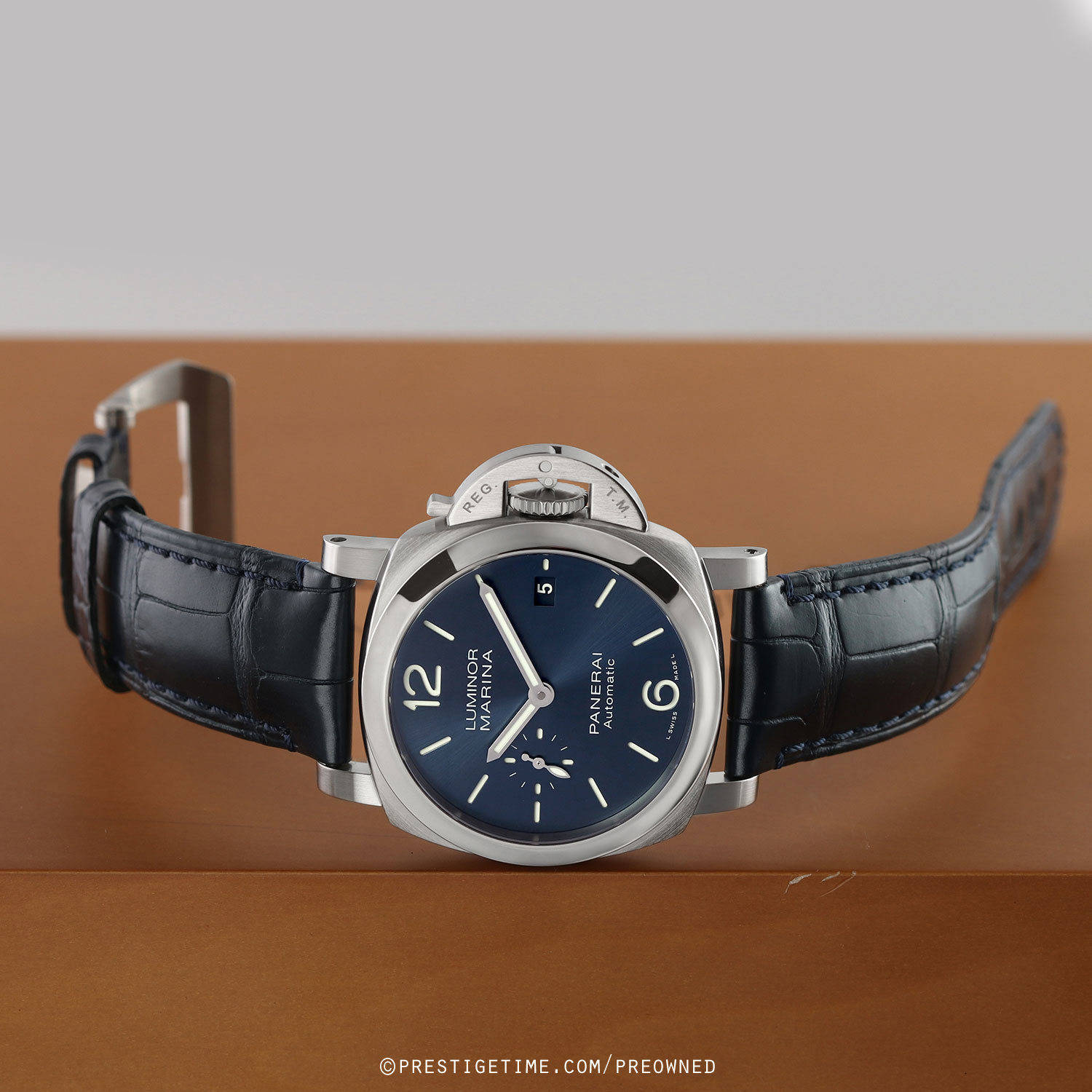 Pre-owned Panerai Luminor Quaranta 40mm pam01270