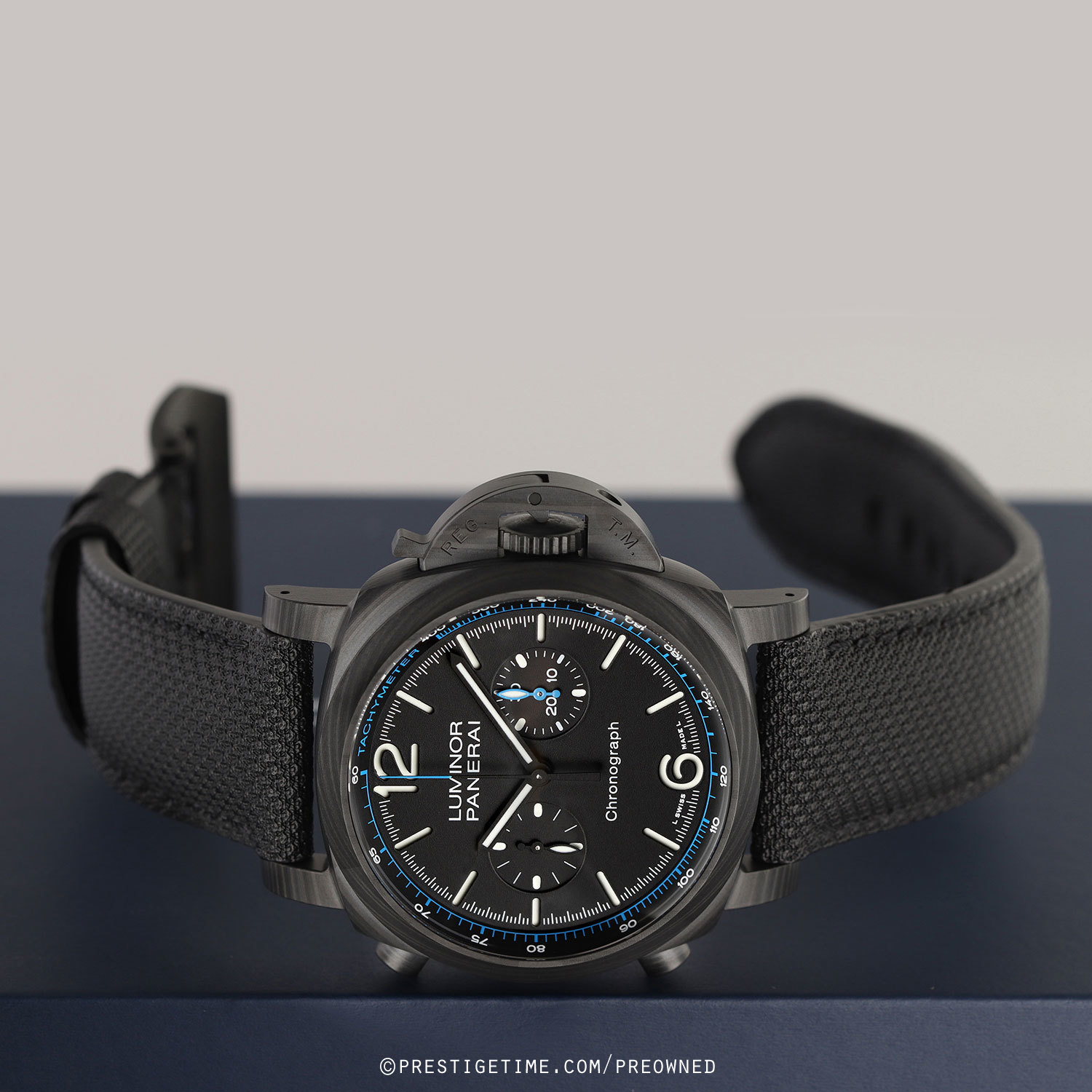 Pre-owned Panerai Luminor Chrono Carbotech 44mm PAM01219