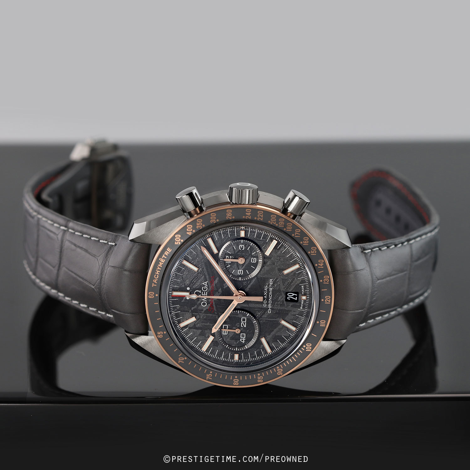 Pre-owned Omega 2025 Speedmaster GREY SIDE OF THE MOON METEORITE 44 ...